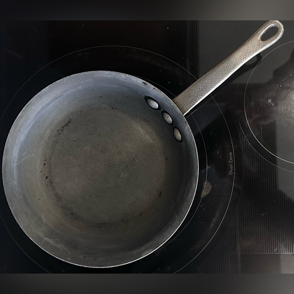 Calphalon | Kitchen | Vintage 7 Calphalon Commercial Hard Anodized Egg ...